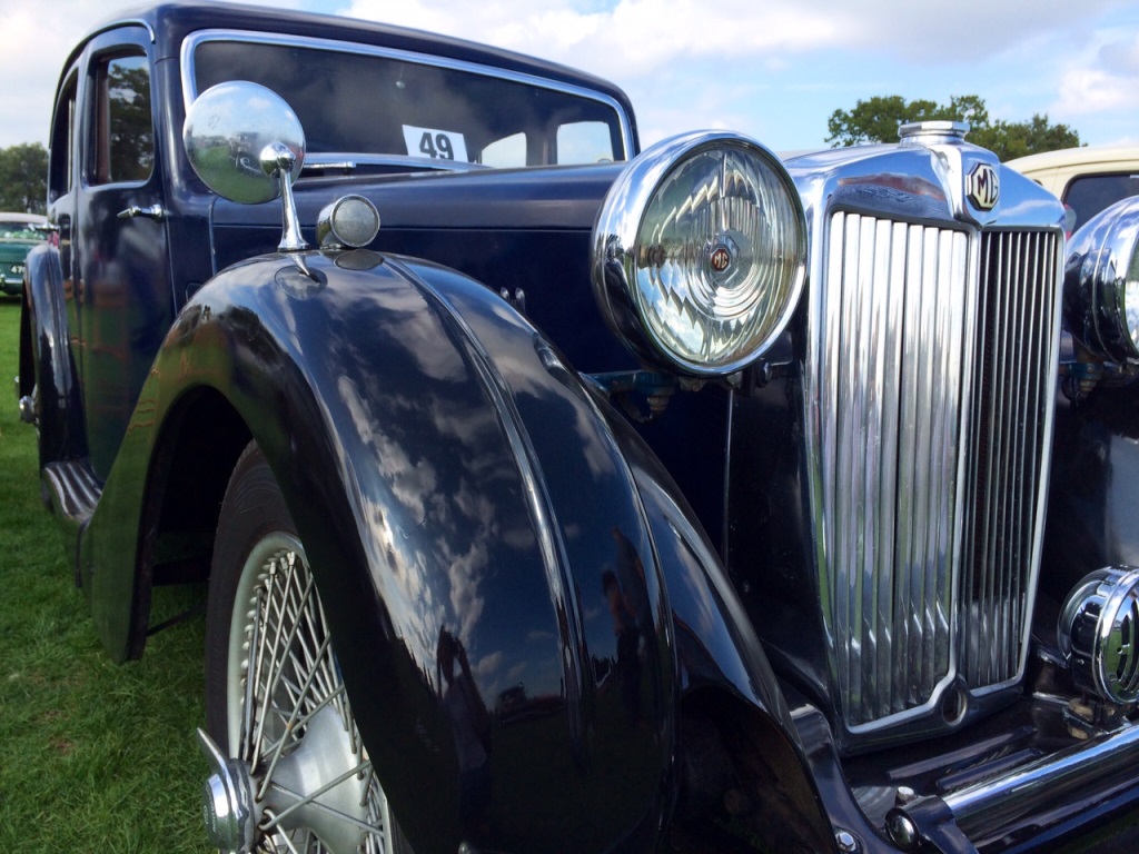 2. Classic cars - compressed - Barleylands